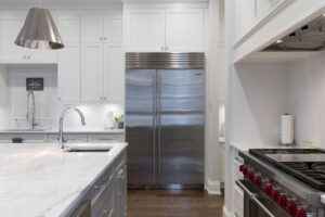 Kitchen Counter Overhang Guide: Size & Style Tips